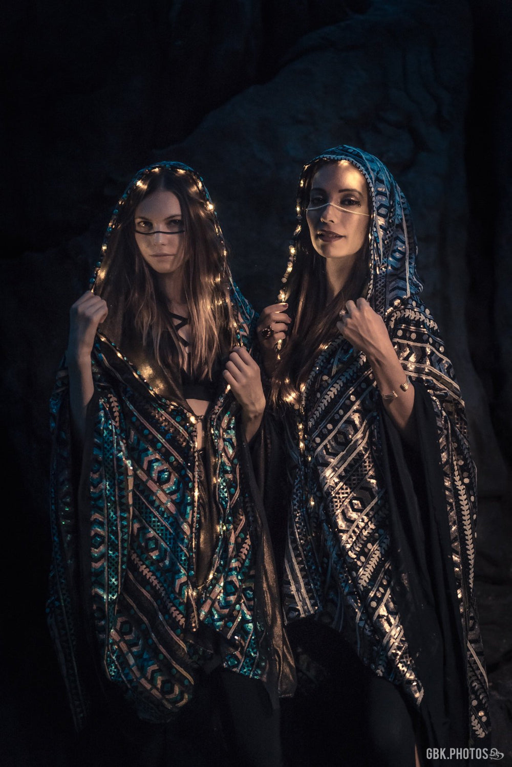 LED Tribal Shaman Cape (Turquesa) | Tribal Festival Clothing